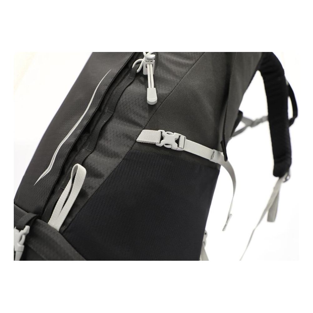 Vango Denali Pro Black Rucksack Backpack — UK Camping And Leisure