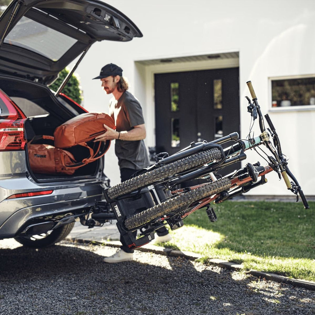 Thule EasyFold XT three-bike platform towbar bike rack black/aluminium ...