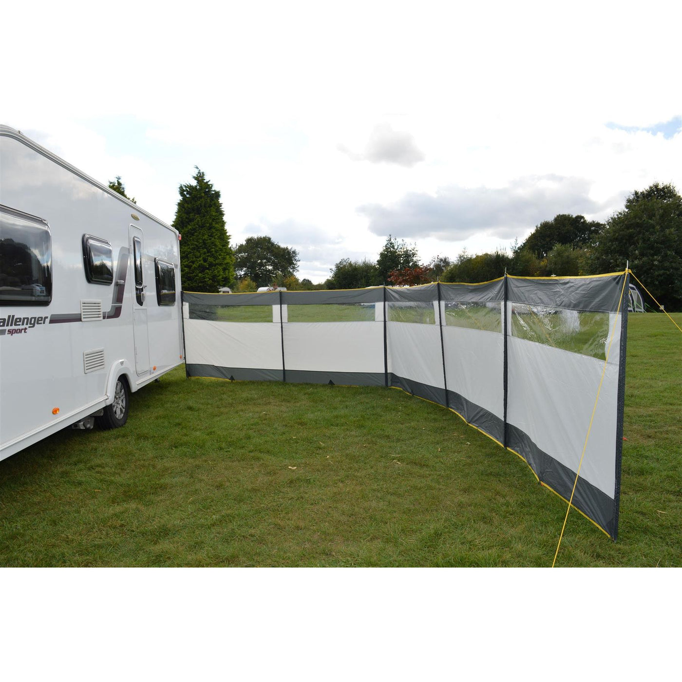 Maypole 5 Panel Steel Poled PVC Windbreak 800cm — UK Camping And Leisure
