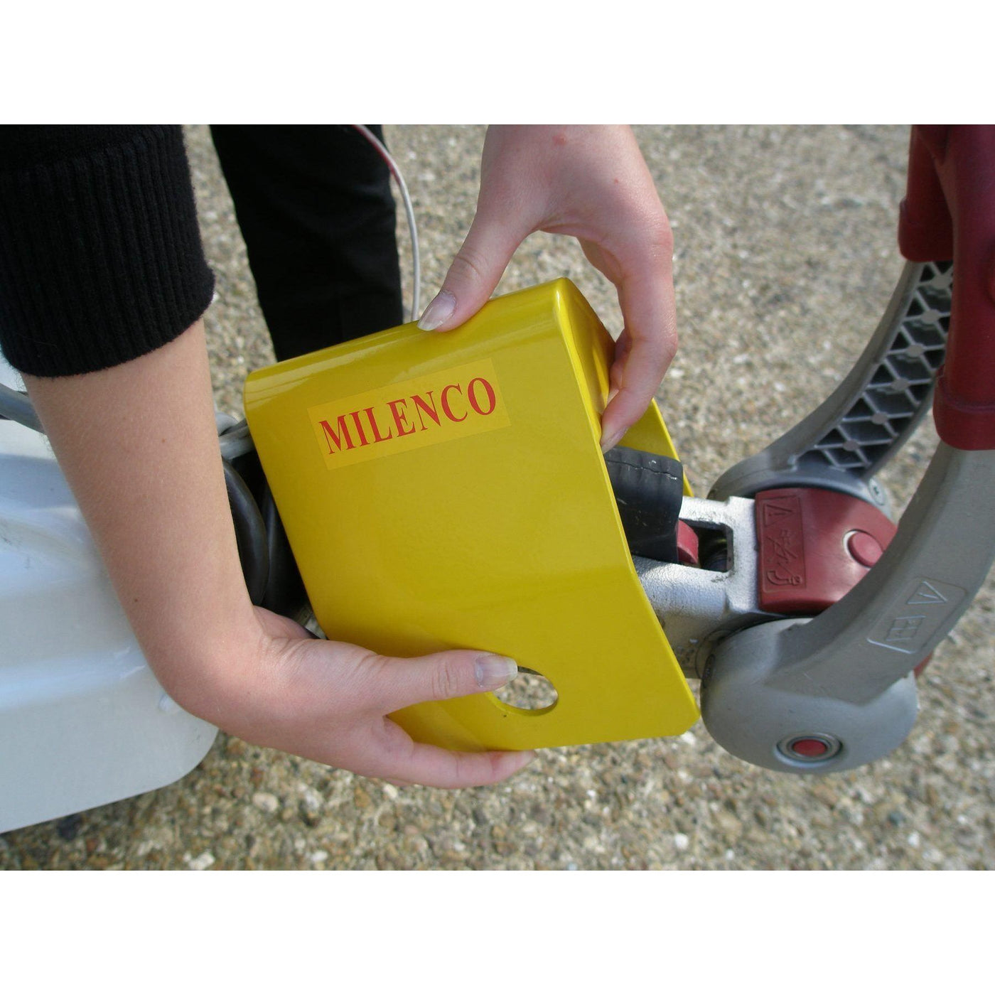 Milenco Heavy Duty Hitchlock — UK Camping And Leisure