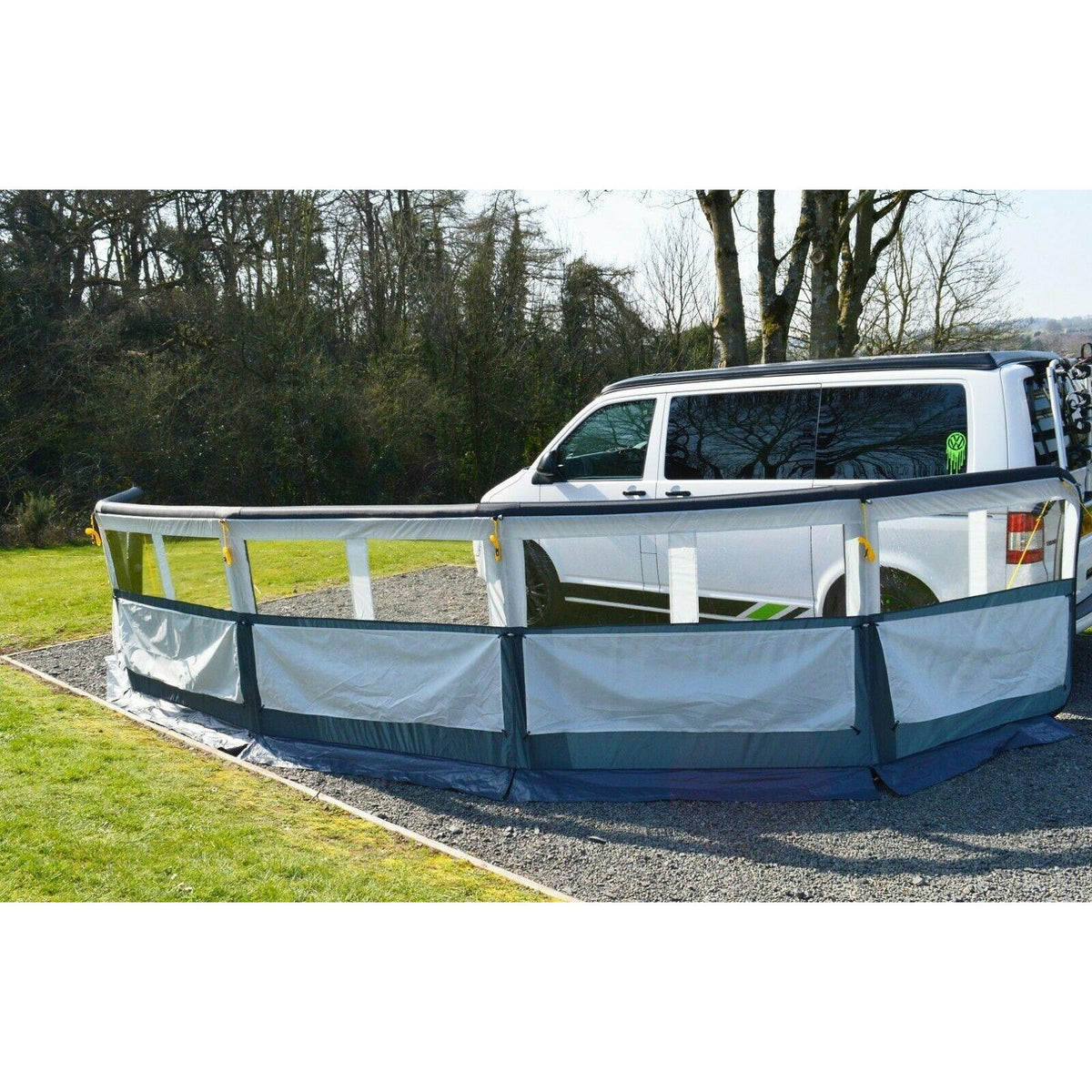 Maypole 5 Panel Inflatable Windbreak Deflector (Single Point Inflation ...